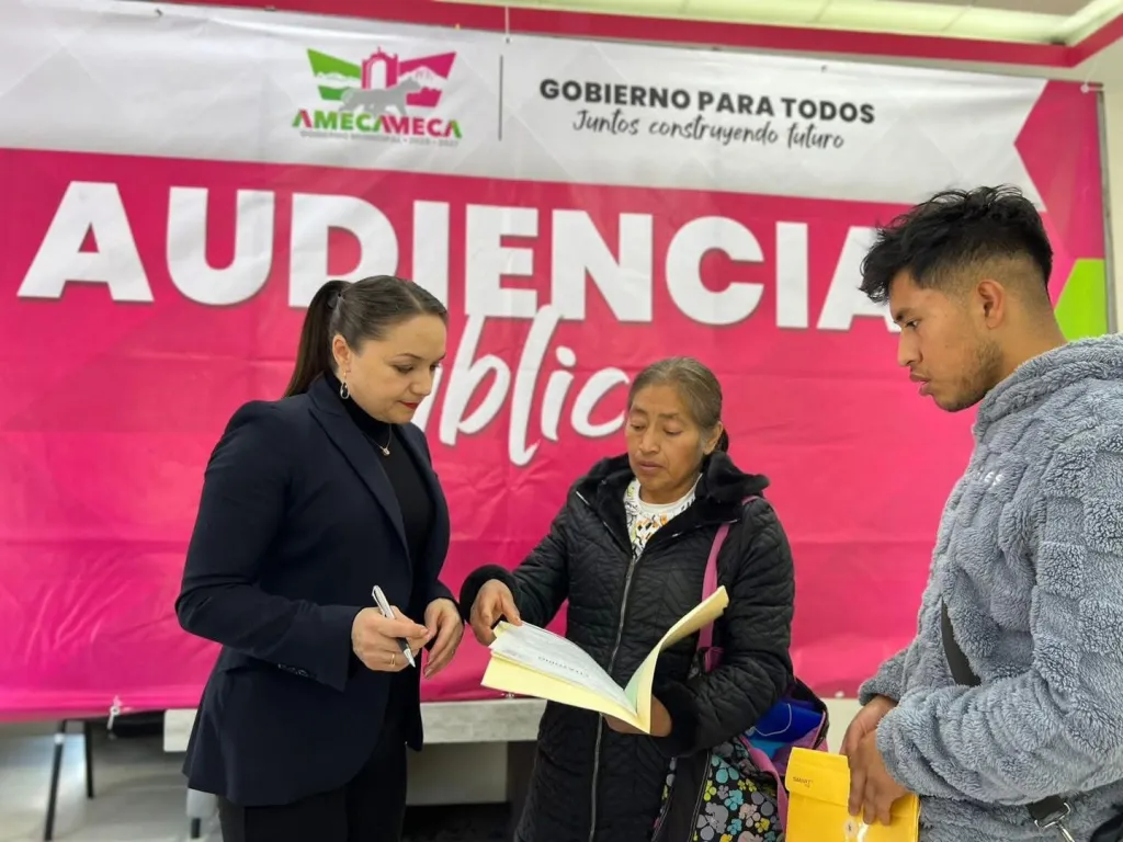 Alcaldesa Ivette Topete Escucha y Responde a la Comunidad en Exitosas ...